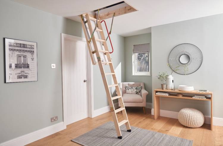 YOUNGMAN WERNER ECO S LINE LOFT LADDER WOODEN 34535000 | ALadder.co.uk